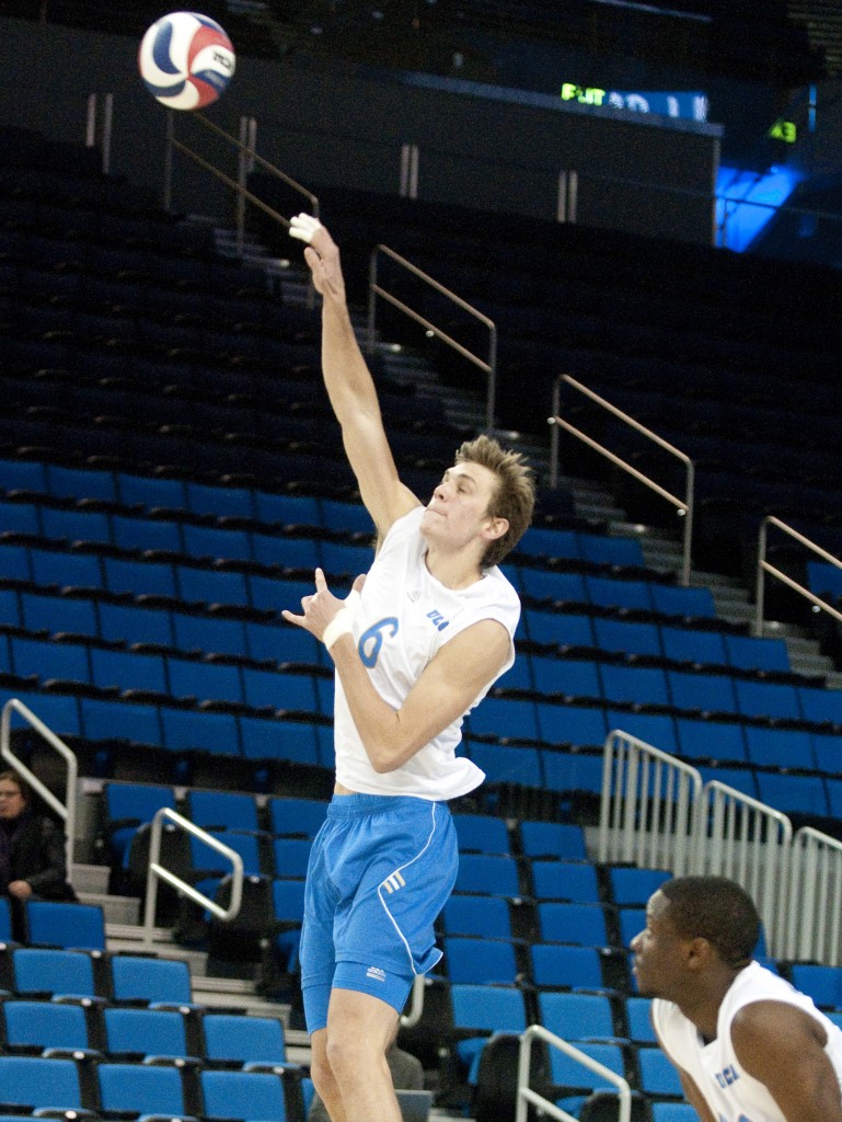 Men’s volleyball wins first sweep of season against Pacific - Daily Bruin