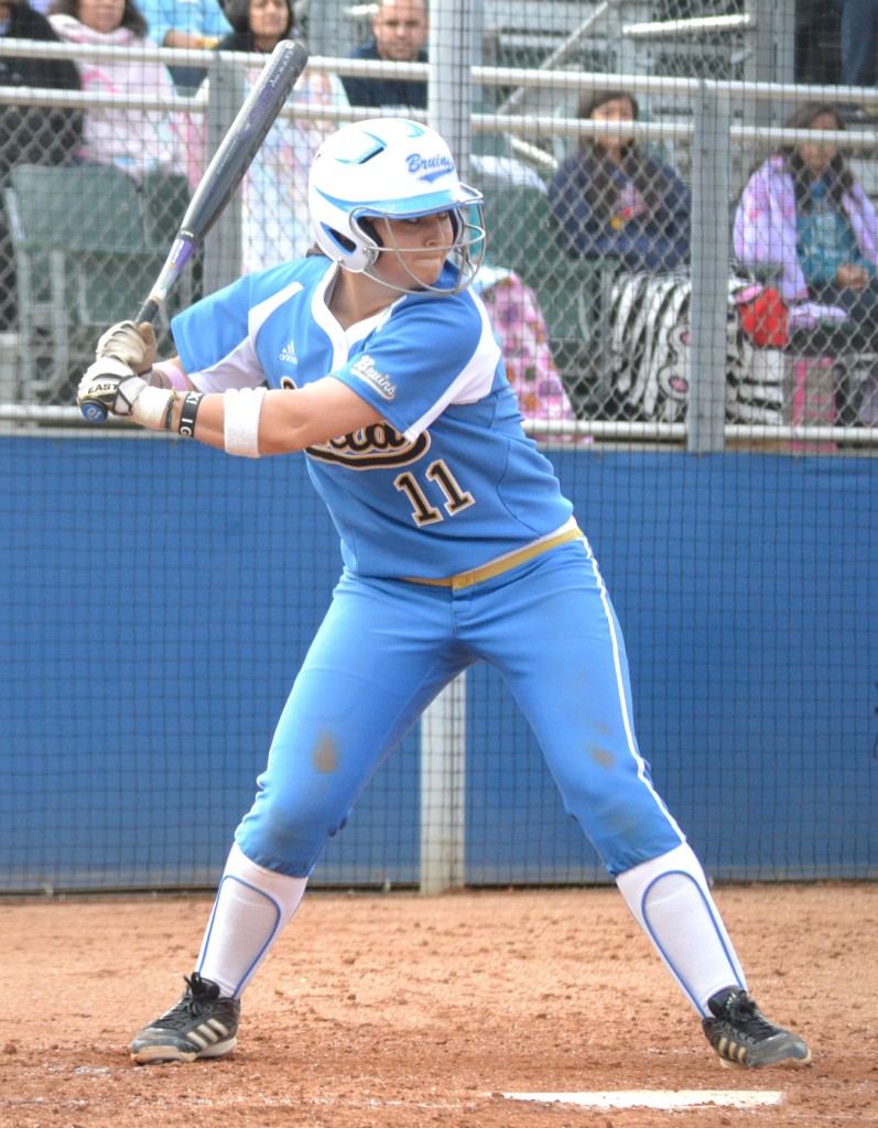 Softball team debuts remade infield - Daily Bruin