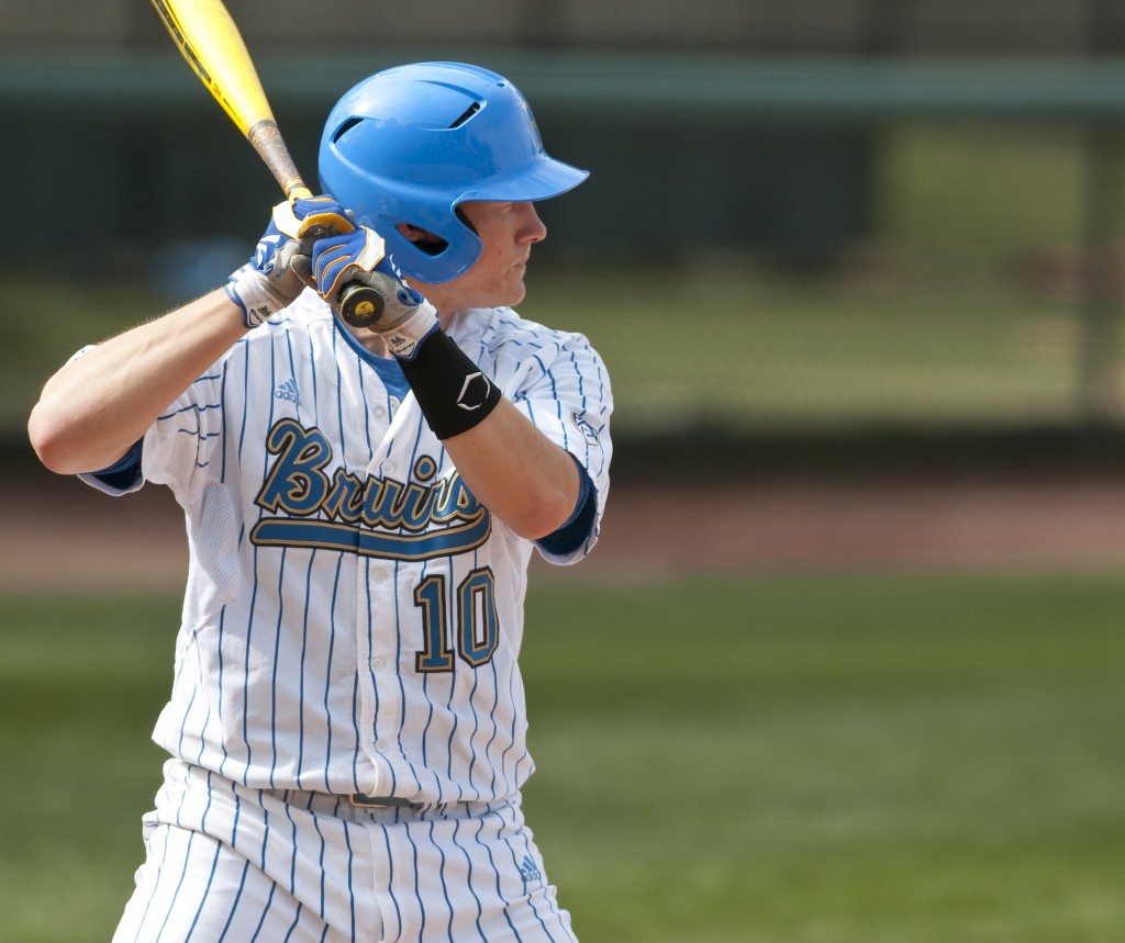Baseball sweeps Wright State in three-game series - Daily Bruin