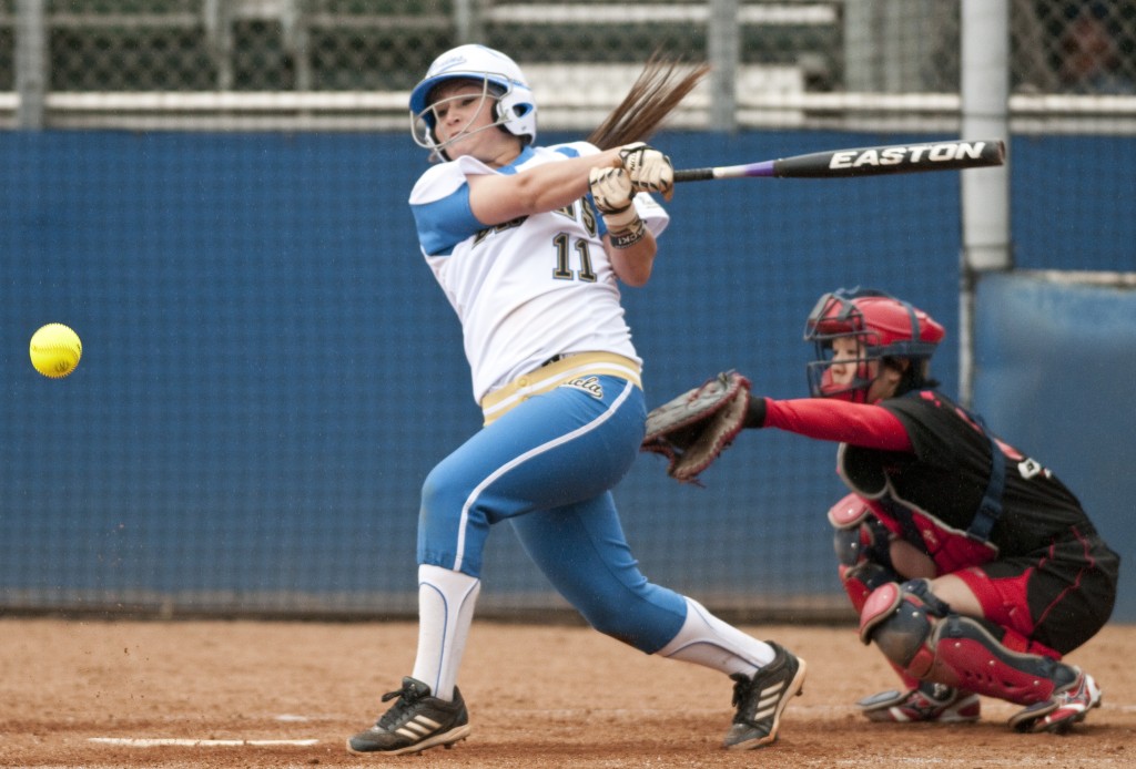 Softball builds on young talent, looks to stay consistent - Daily Bruin