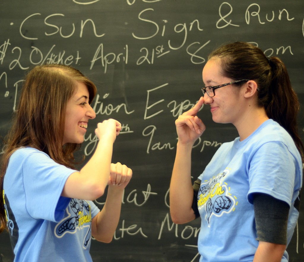 UCLA’s ASL club promotes community through comedy - Daily Bruin