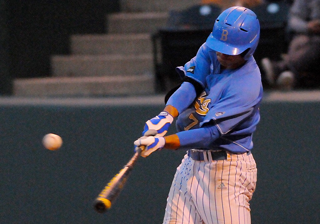 Baseball batters UC Irvine with solid offense and pitching - Daily Bruin