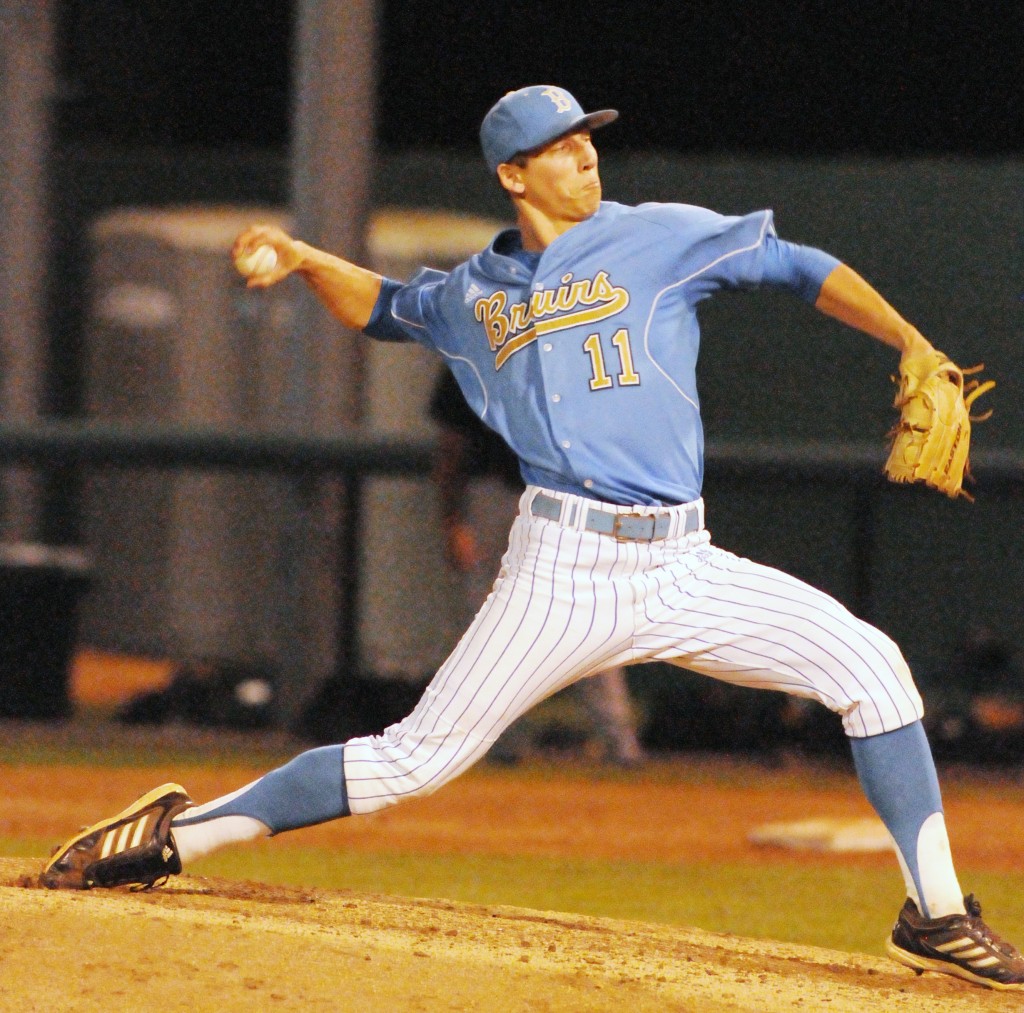 UCLA baseball gunning for photo finish atop Pac-12 - Daily Bruin