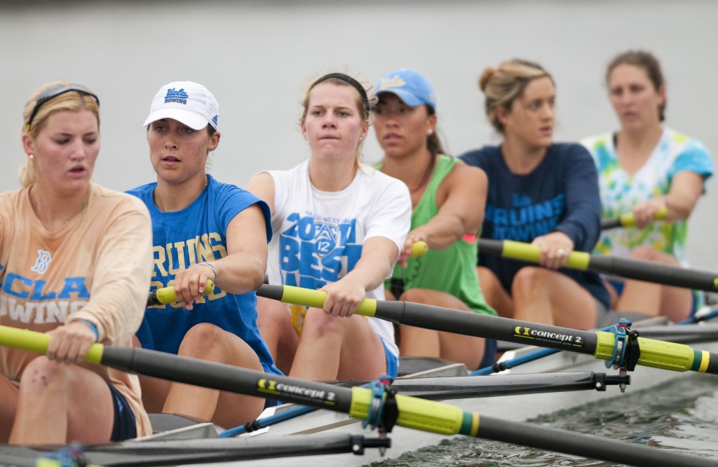 Crew of Bruins seek to stroke past rivals - Daily Bruin