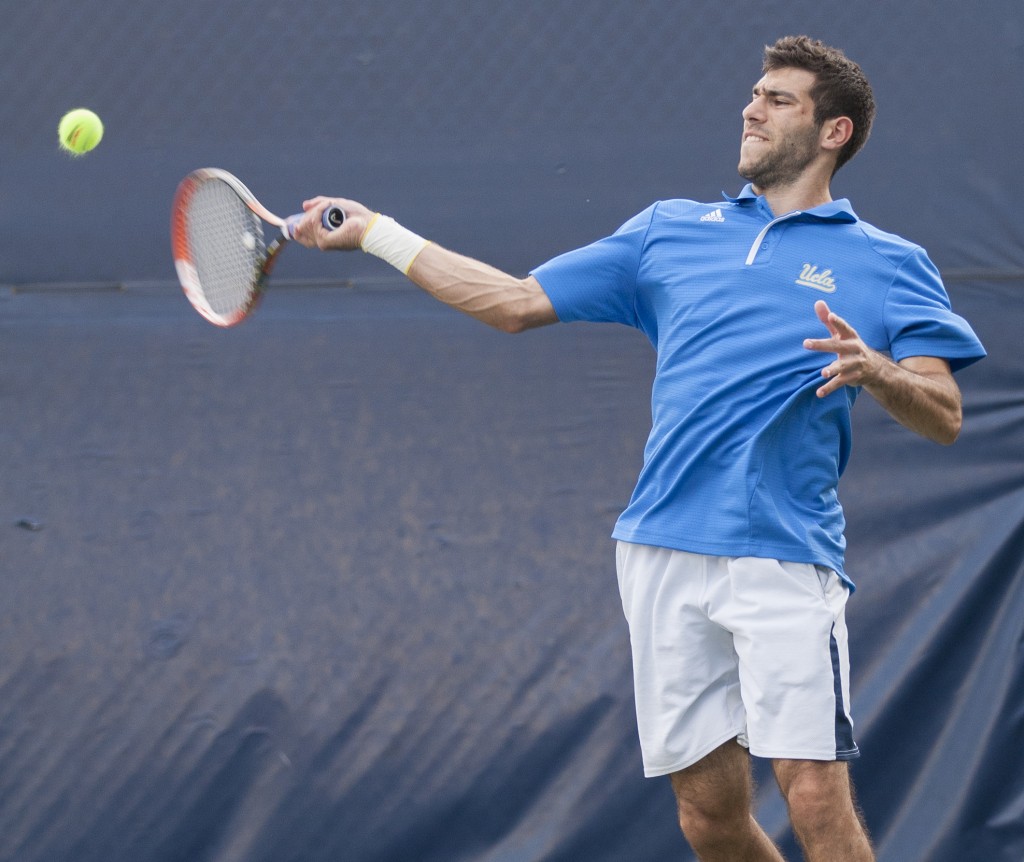 Men’s tennis looks for rebounding win against evenly matched Trojans ...