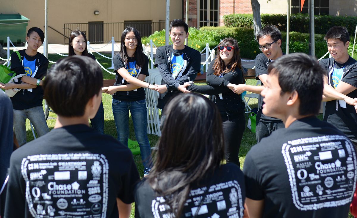 Superheroes assemble at UCLA for 15th annual Bruin Run/Walk - Daily Bruin