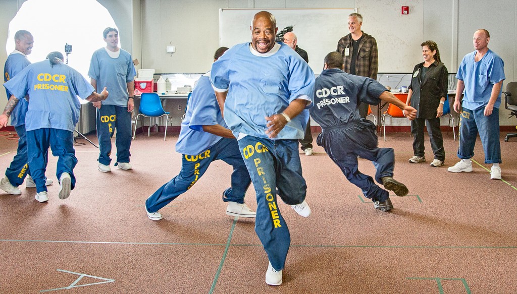 UCLA lecturer’s work on prison program allows inmates exposure to arts ...