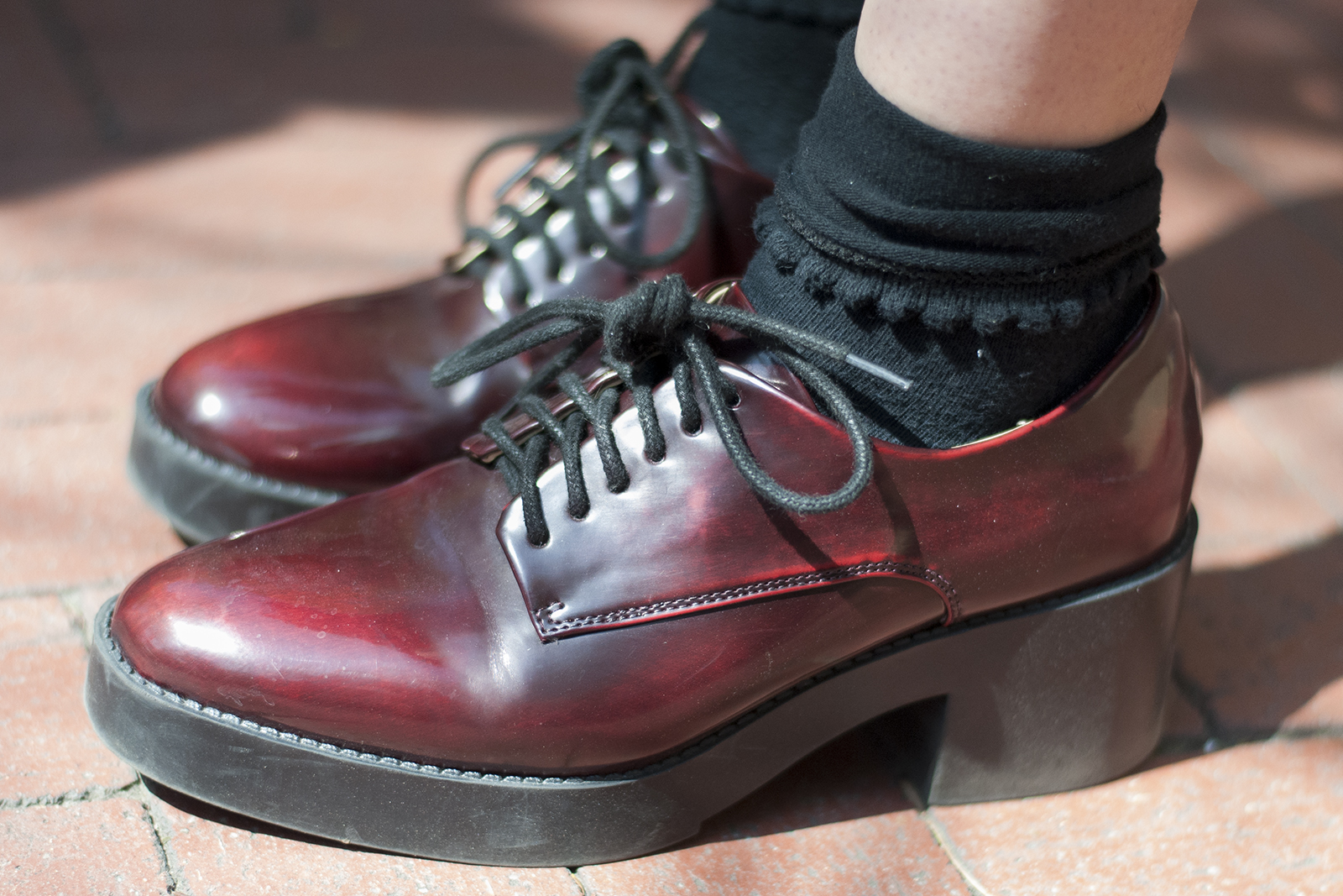 Statement shoes make strides in UCLA campus style - Daily Bruin