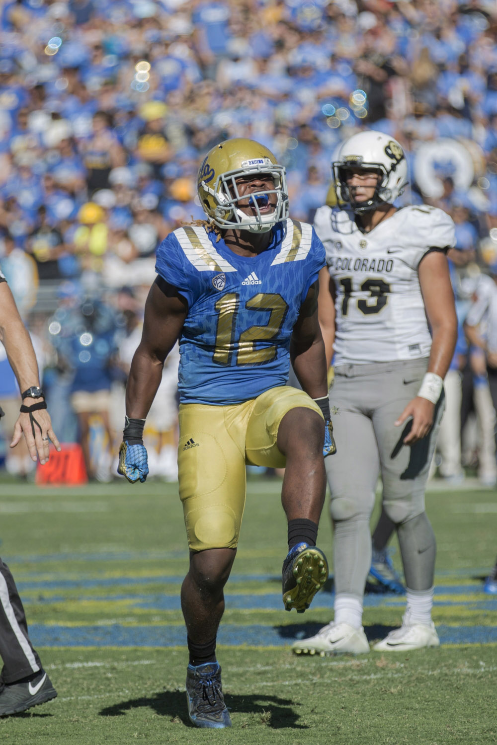 With big shoes to fill, linebacker Jayon Brown enjoys success - Daily Bruin