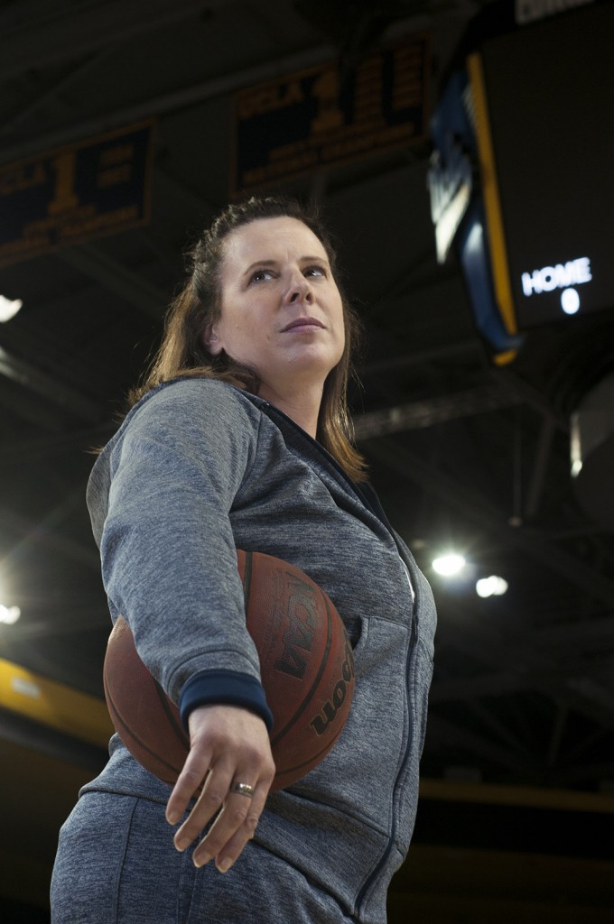Coach Cori Close studies basketball at every court she steps on - Daily ...