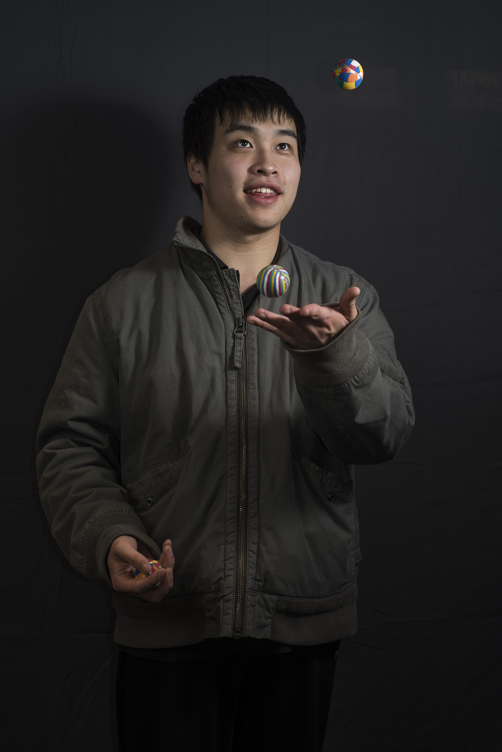UCLA’s juggling club strikes a balance between technical skill ...