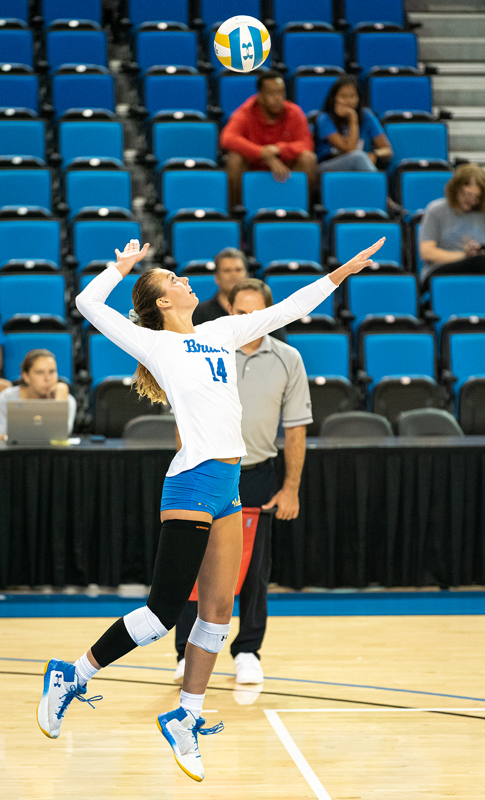 UCLA women’s volleyball 2019 lineup brings new and old players to empty ...