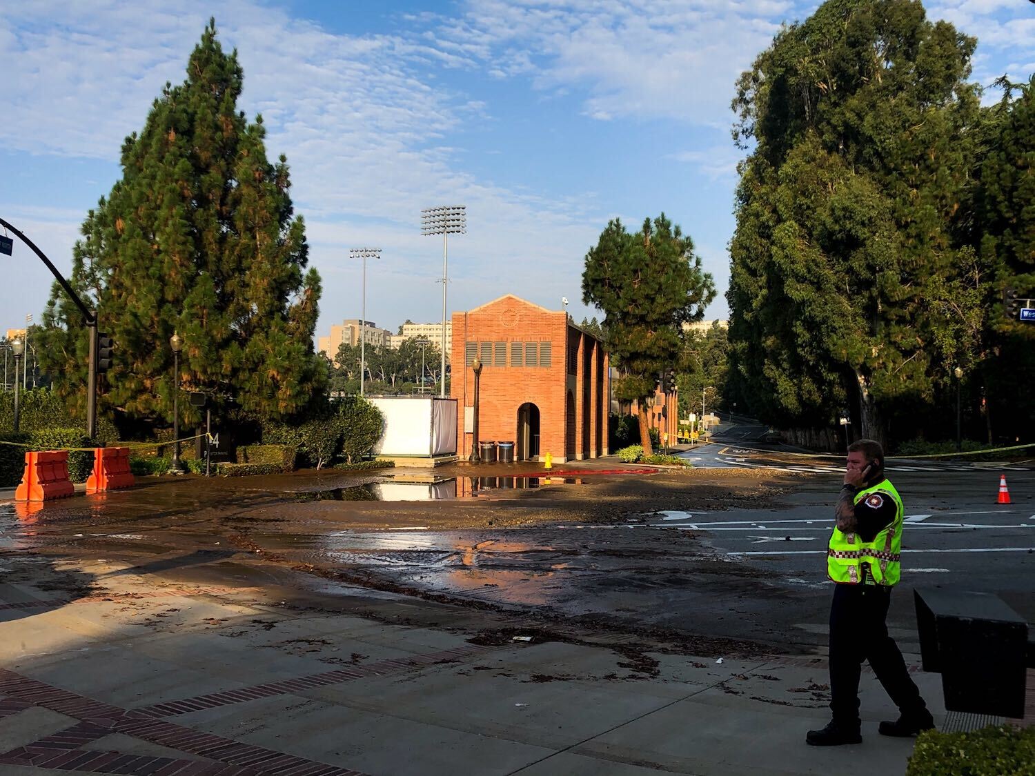 LADWP contains water main burst, limits flooding to UCLA structures ...