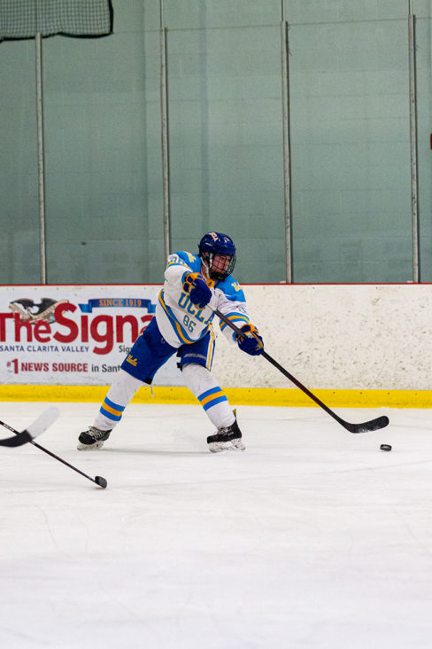 UCLA club hockey narrowly slips in West Coast championship game - Daily ...