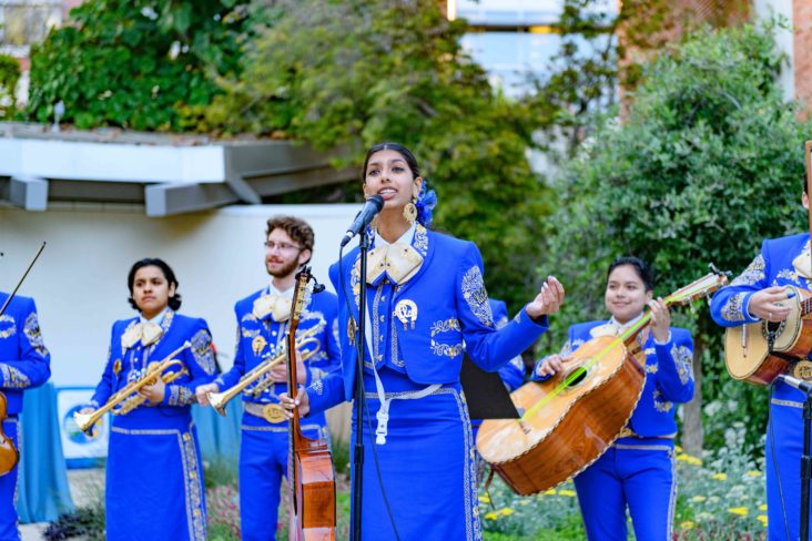 Spring Sing 2023: Mariachi de Uclatlán takes on nontraditional tunes ...