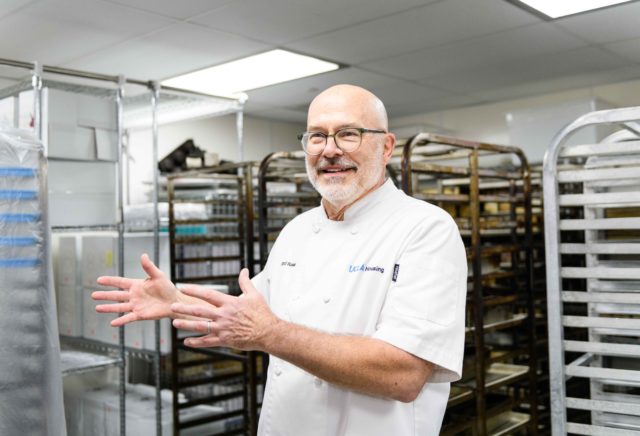 In Plain Sight: As students sleep, UCLA bakeries turn on the ovens ...