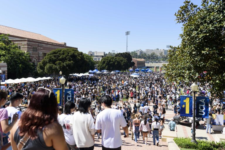 Opinion: Student organizations must be made more accessible to transfer ...