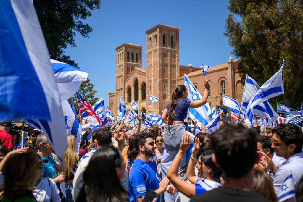 Protesters, counter-protesters clash as they converge upon UCLA ...