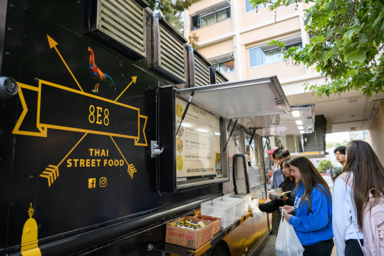 8E8 Thai Street Food’s rise to the top of the UCLA food truck chain ...