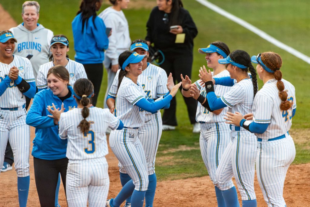UCLA softball to turn up the heat in its three-game series against ...