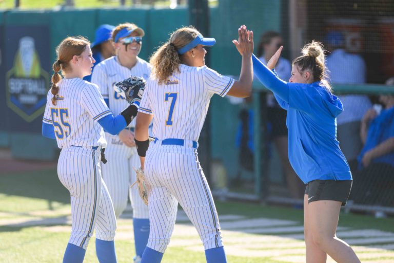 Kaitlyn Terry throws shutout to send UCLA softball to Pac-12 tournament ...