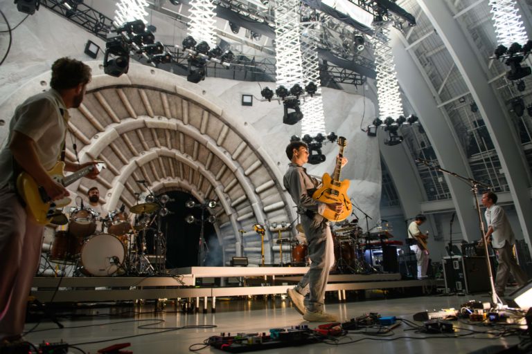 Concert review: Vampire Weekend provides spirited performance of new ...