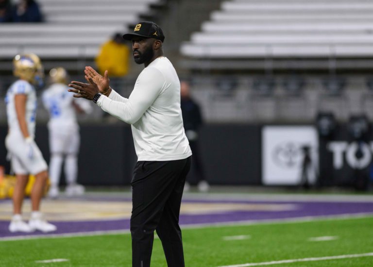 DeShaun Foster brings 14 years of rivalry spirit to high-stakes USC ...