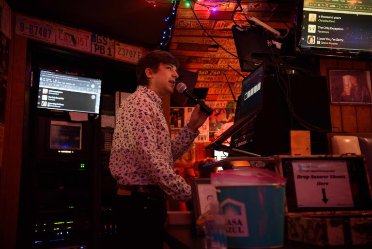 Dan Ostrander shares love of knowledge through trivia nights at Barney ...