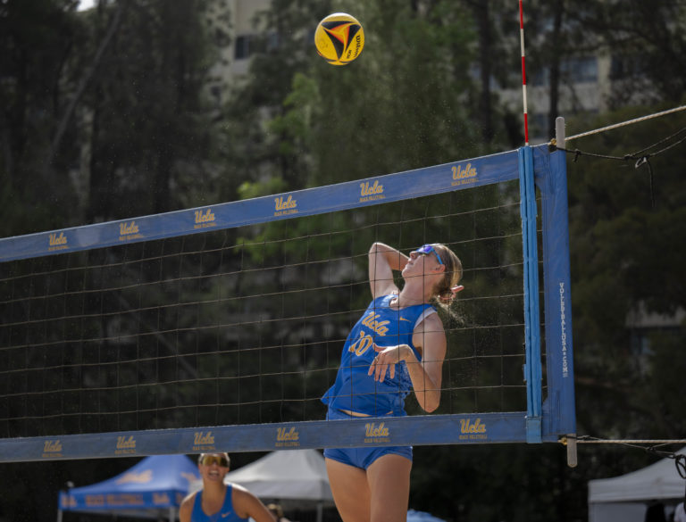 UCLA beach volleyball gears up for Senior Day matchup against crosstown ...