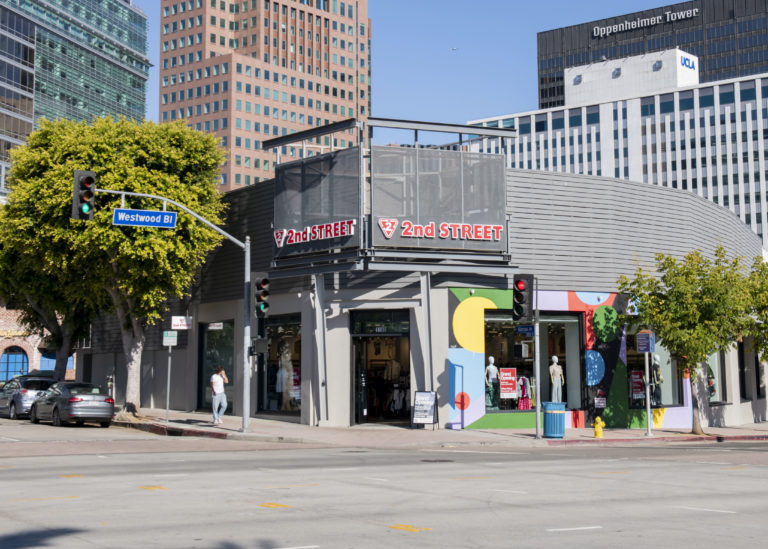 Thrift store 2nd Street holds grand opening for 1st Westwood location ...