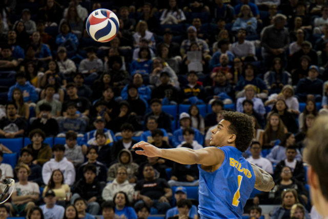 UCLA men’s volleyball makes 18-game winning streak following Lewis ...