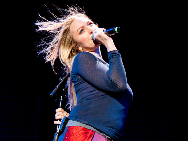 Concert review: Student Committee for the Arts hosts next dream-pop ...