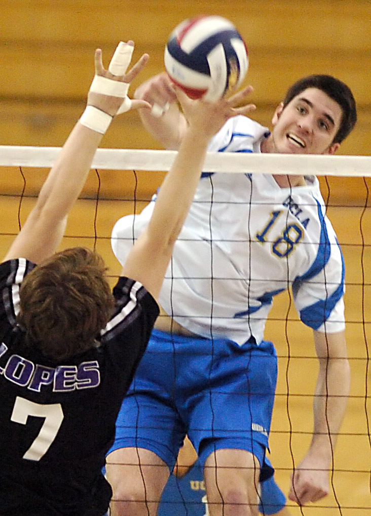 Volleyball adds Israeli National Team hitter - Daily Bruin