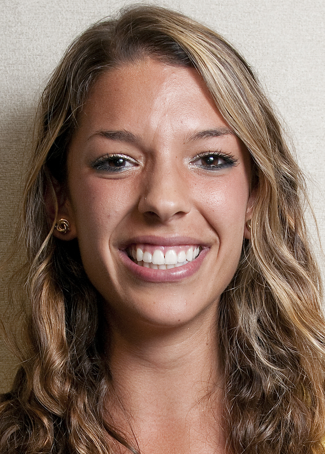 Emily Resnick: _Unity propels USAC forward_ - Daily Bruin